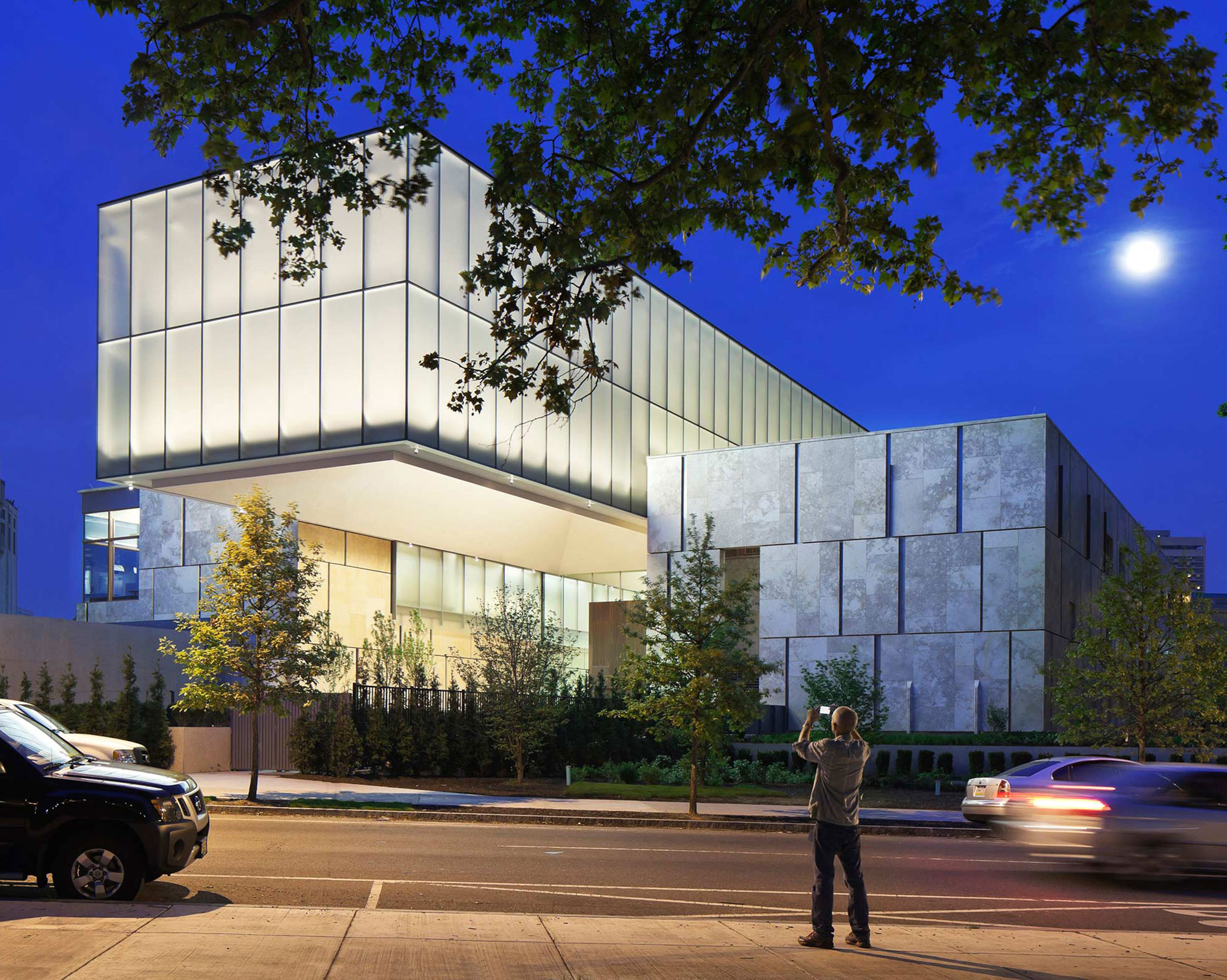 FMS - FISHER MARANTZ STONE